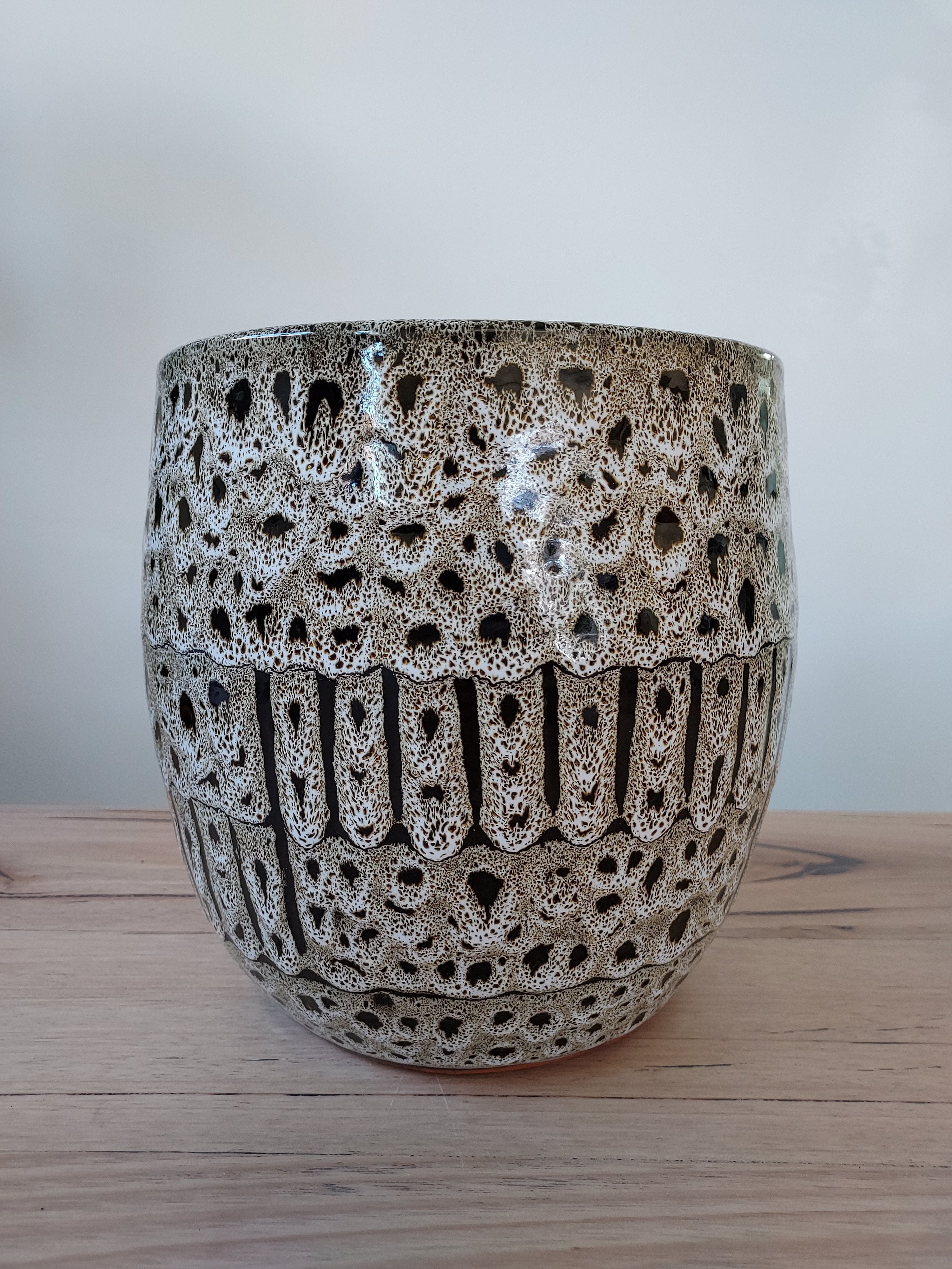Snow Leopard Glaze Pot – Northcote Nursery